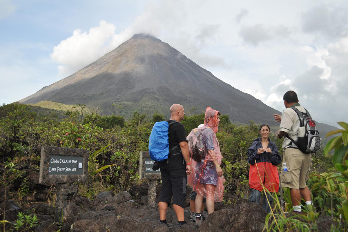 ARENAL VOLCANO AND TABACON HOT SPRINGS TOUR - Ecogetaways
