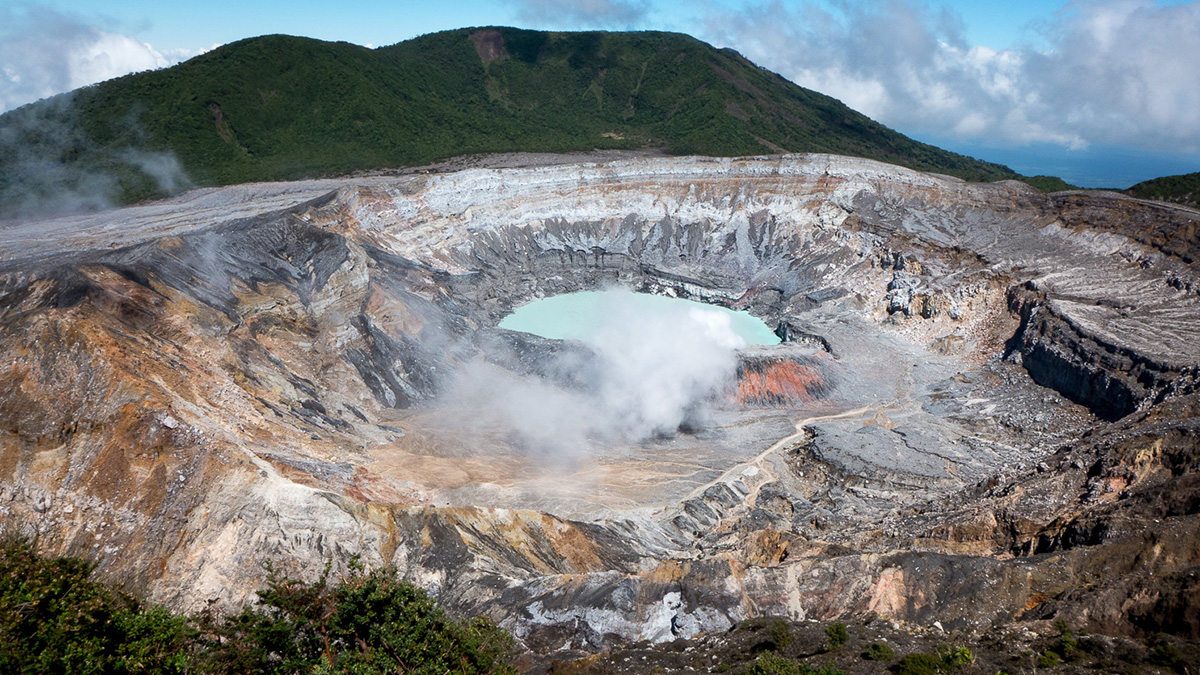 POAS VOLCANO, COFFEE TOUR AND LA PAZ WATERFALLS GARDEN - Ecogetaways